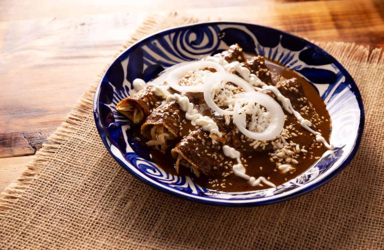 Deliciosas Enchiladas de Mole: Receta Tradicional – Erik el rojo